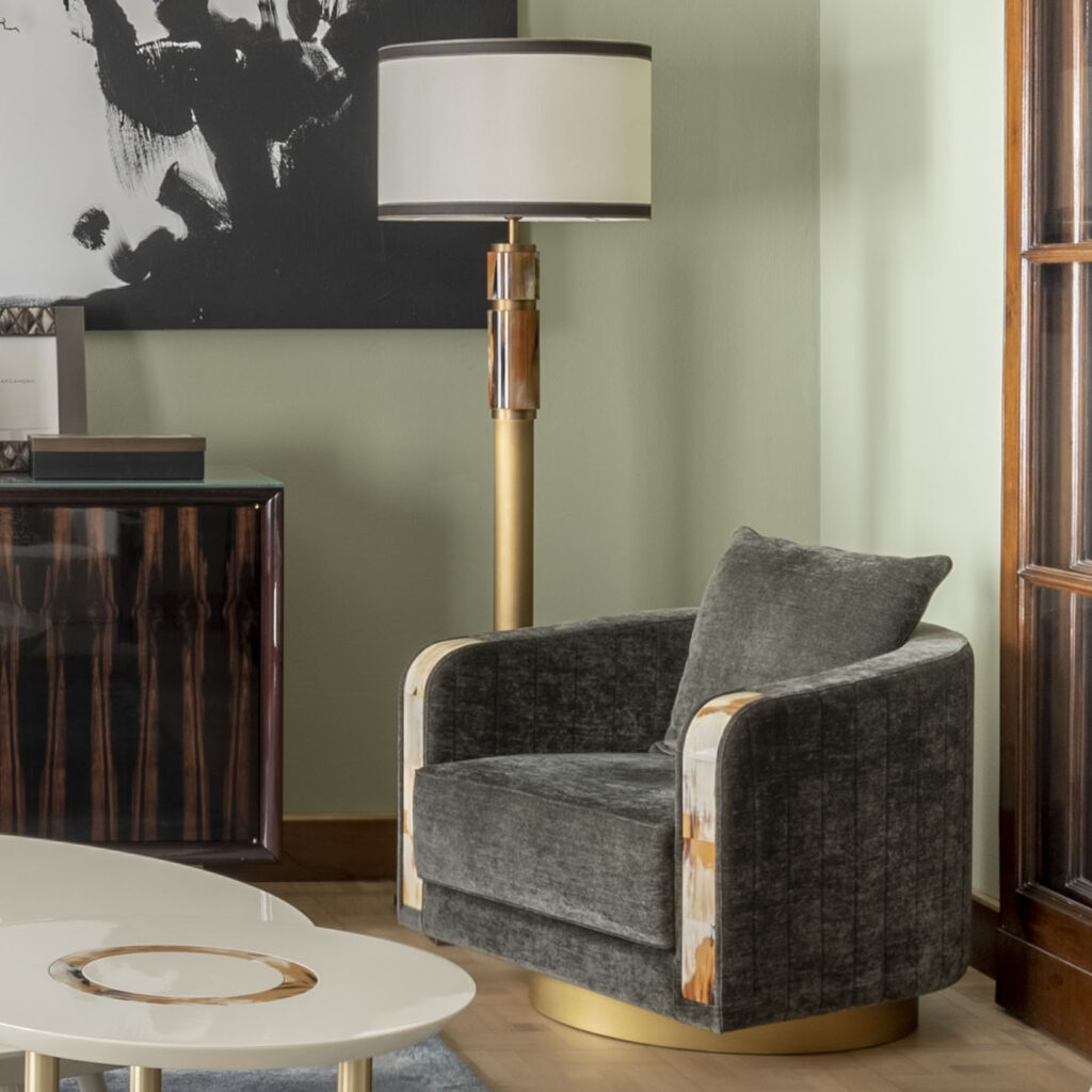 Lamps - Babel table and floor lamp in horn and satin brass - Arcahorn