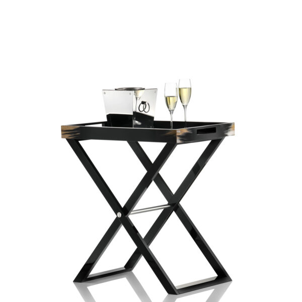 Trolleys and Butlers serving tables - Elba butlers serving table in ...
