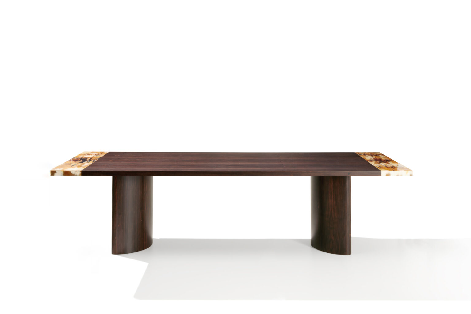 TECLA Dining Table - Contemporary Elegance | Arcahorn